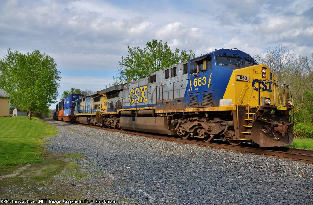 CSX 663